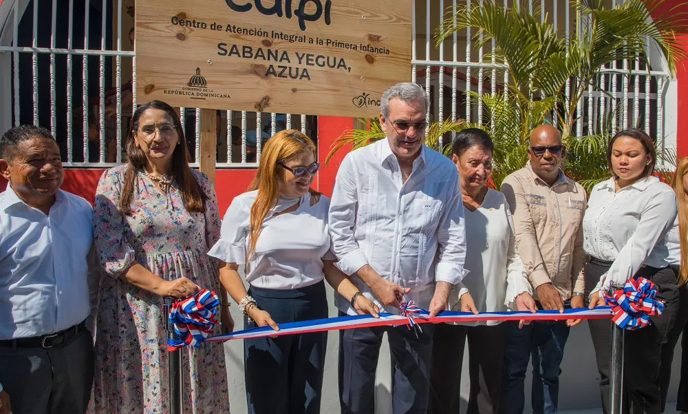 Gobierno entrega 850 títulos en Guayabal, Azua - Periódico elCaribe