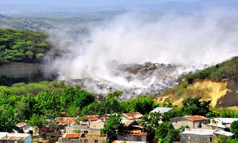 Humo Ecoparque de Rafey afecta familias - Periódico elCaribe