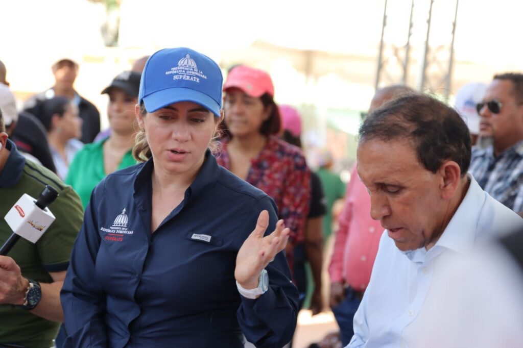 Gobierno continúa intervención en Santo Domingo Oeste