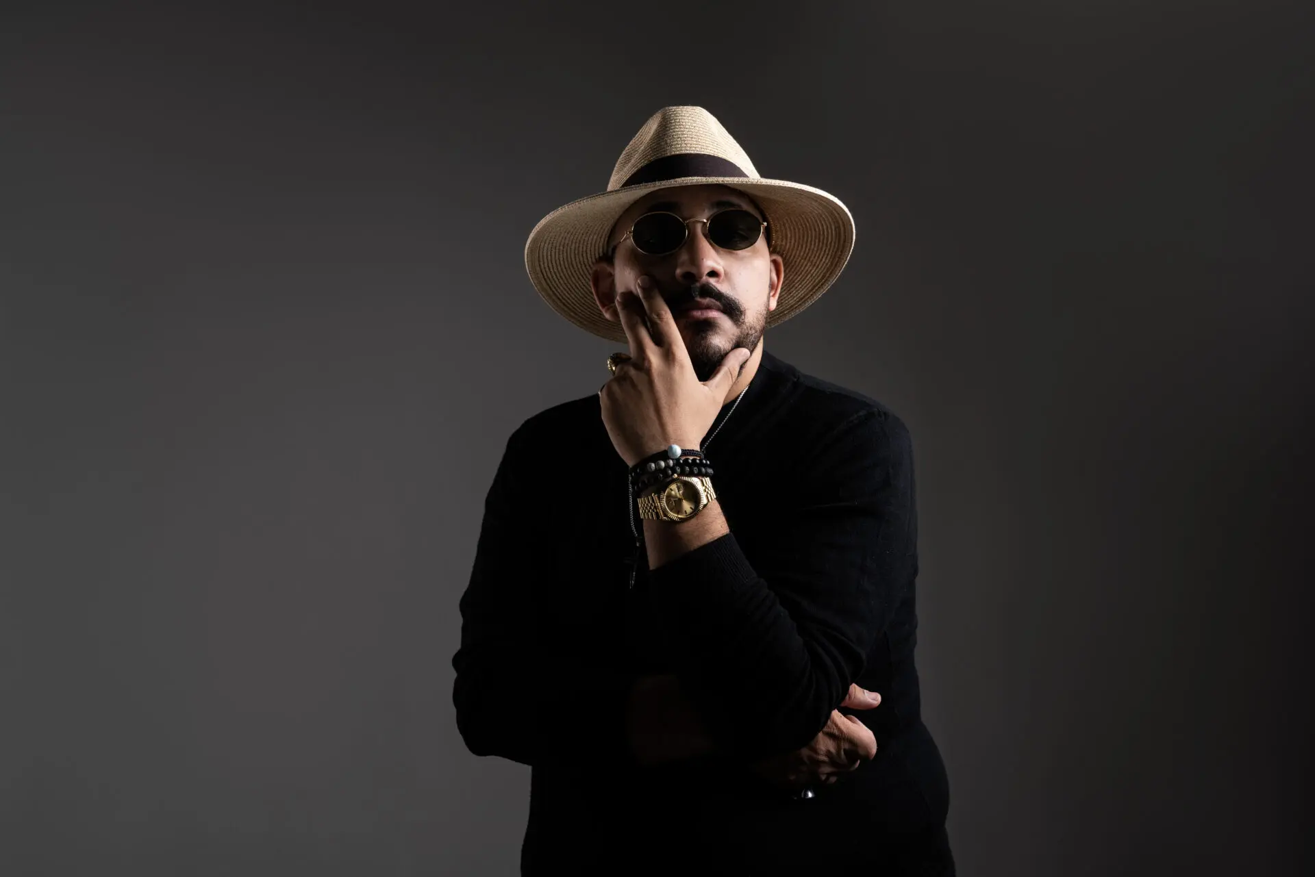 Restaurante Neptunos presenta “Oleajes de Amor” con Badir en concierto