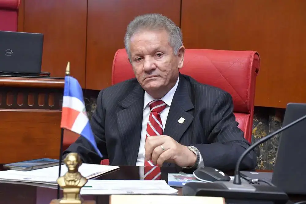 Senador Virgilio Cedano renuncia de FP “por asuntos personales”