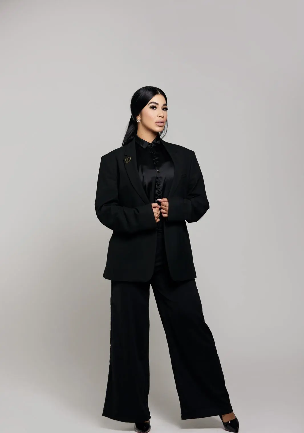 Influencer Anabel Gómez en el arte de la belleza