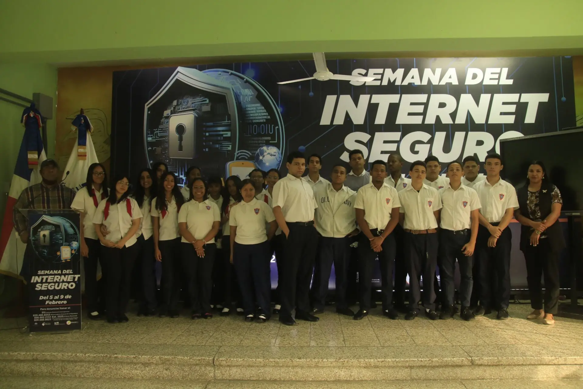 Celebran Semana del Internet Seguro en los entornos educativos