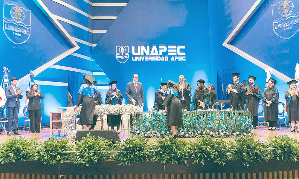 APEC titula 723 profesionales en diversas ciencias - Periódico elCaribe