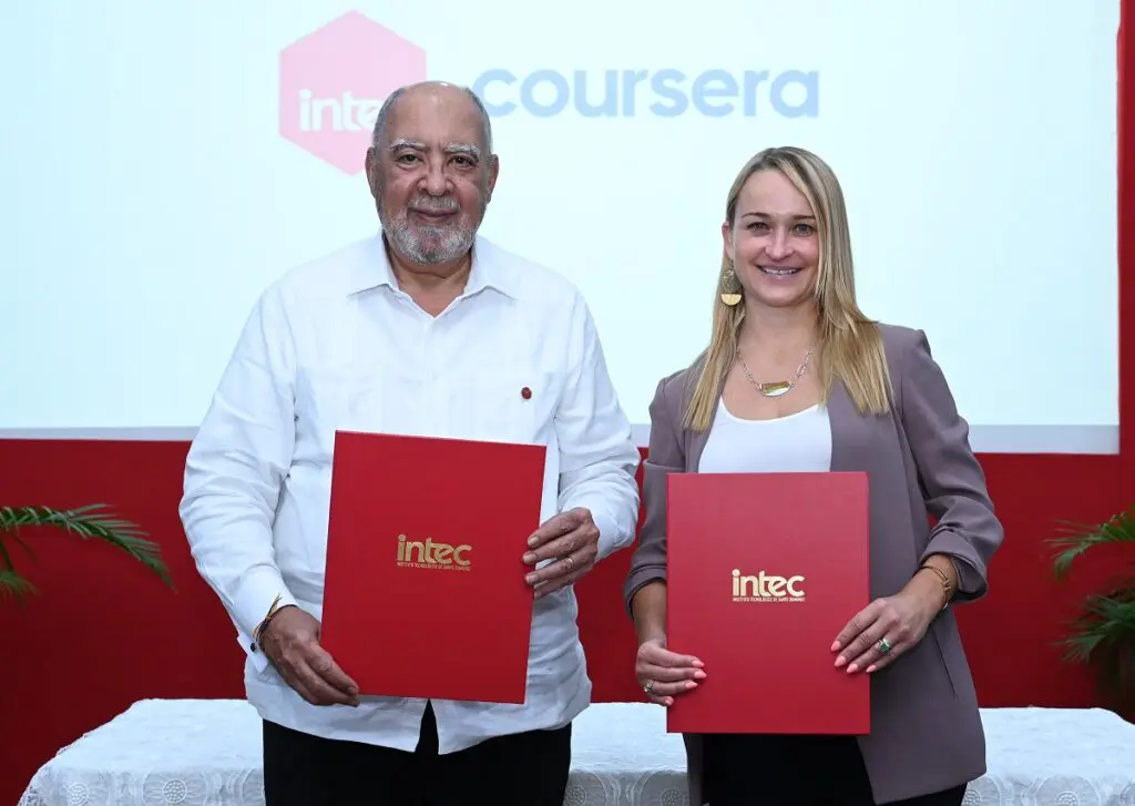 INTEC firma alianza con Coursera, ofrecerán más de 3,000 cursos
