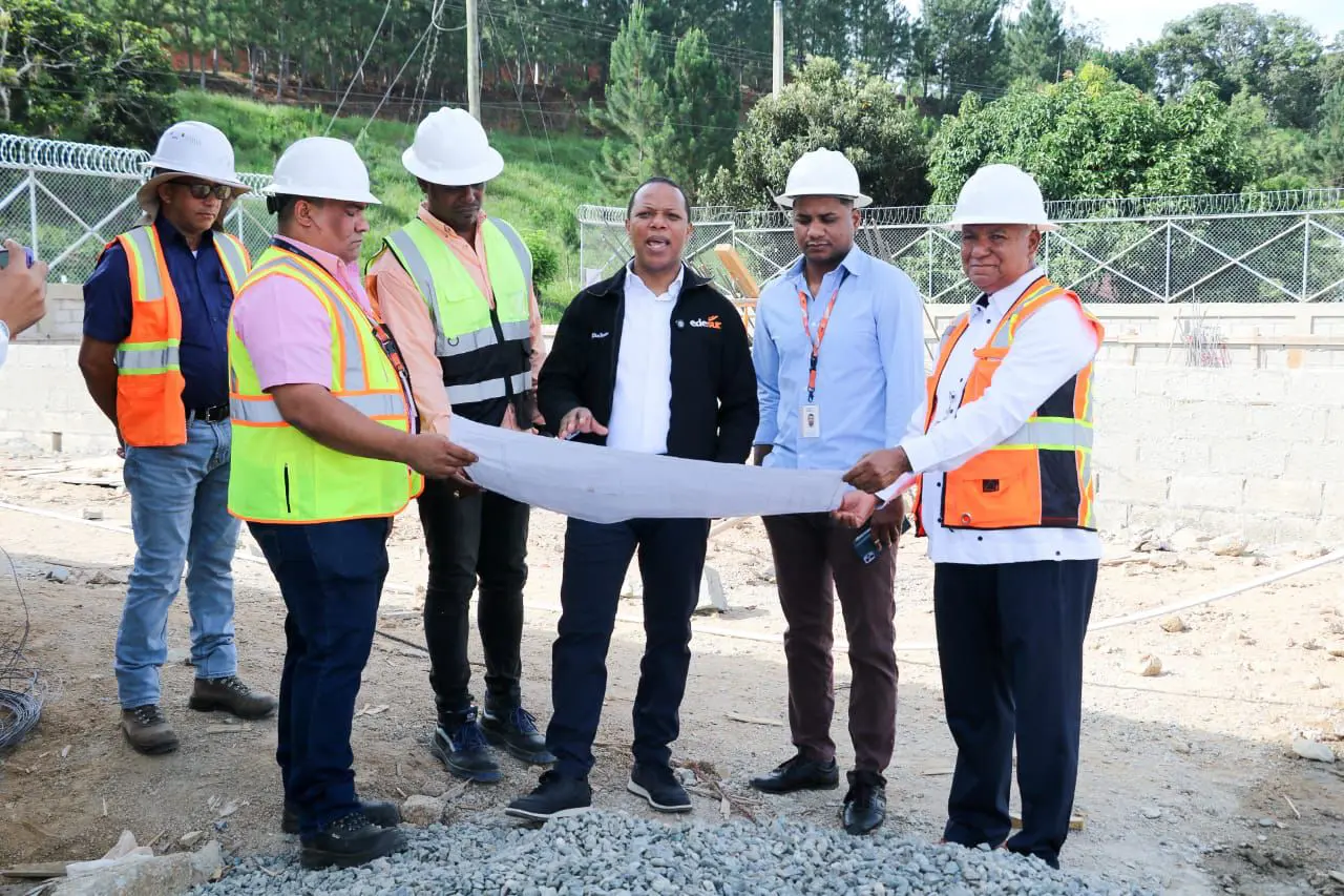 Milton Morrison supervisa trabajos en construcción subestación de Rancho Arriba