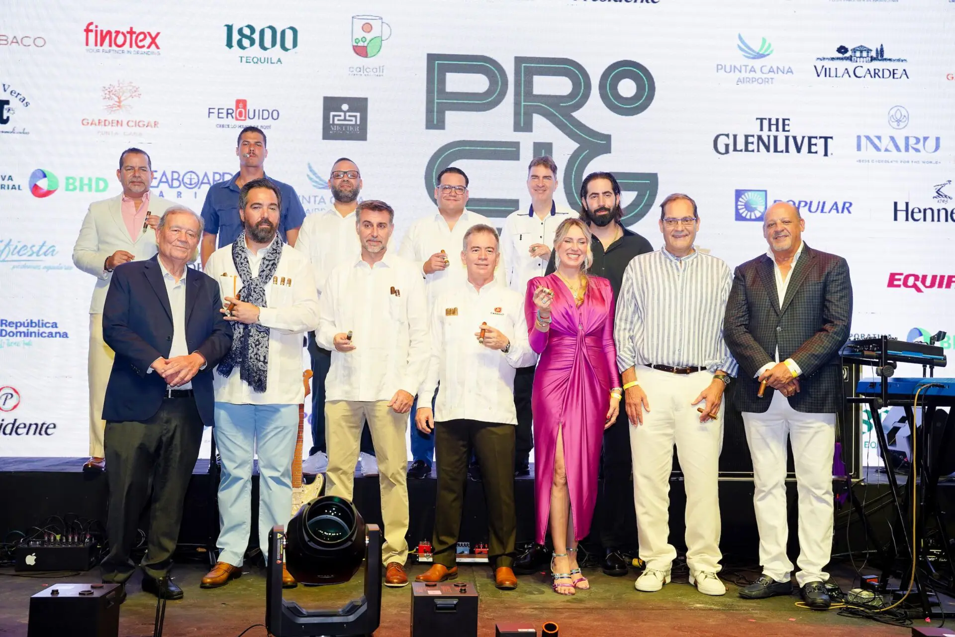 Realizan ProCigar Night en Punta Cana