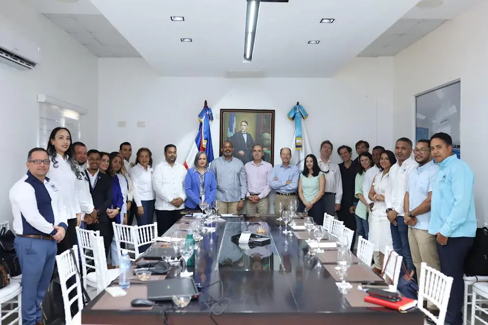 Banco Mundial visita a Coraavega