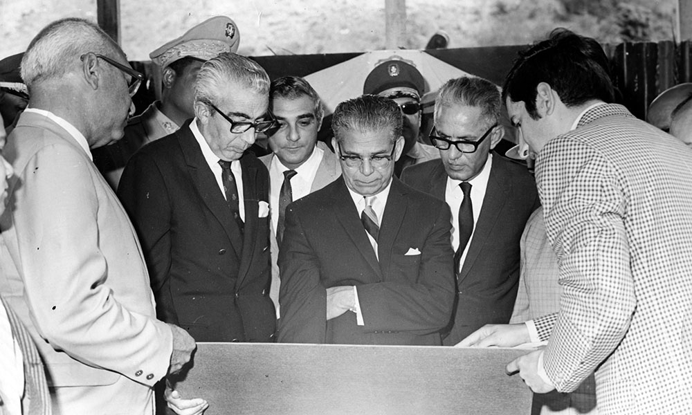 Inauguración de la Presa de Valdesia en 1976: inicio de operaciones y ...