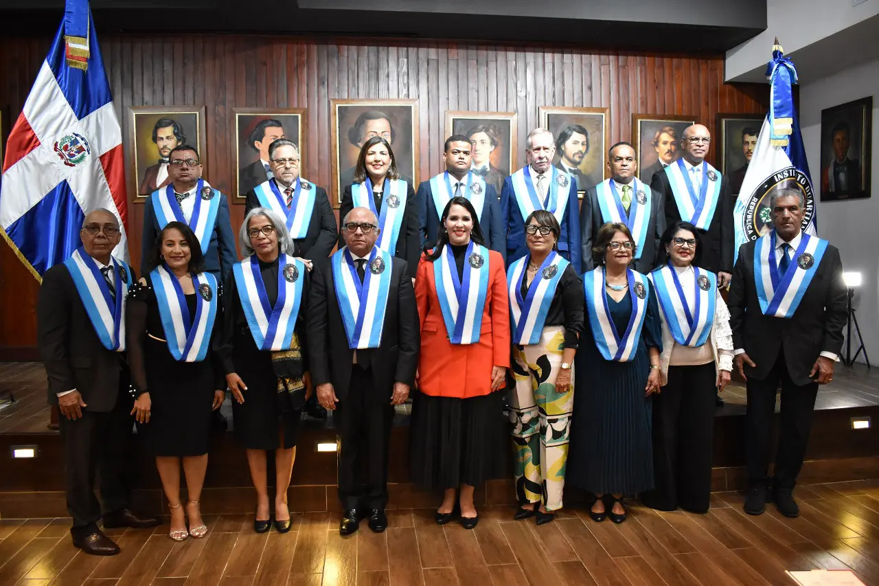Instituto Duartiano eleva a la distinción de miembros de honor