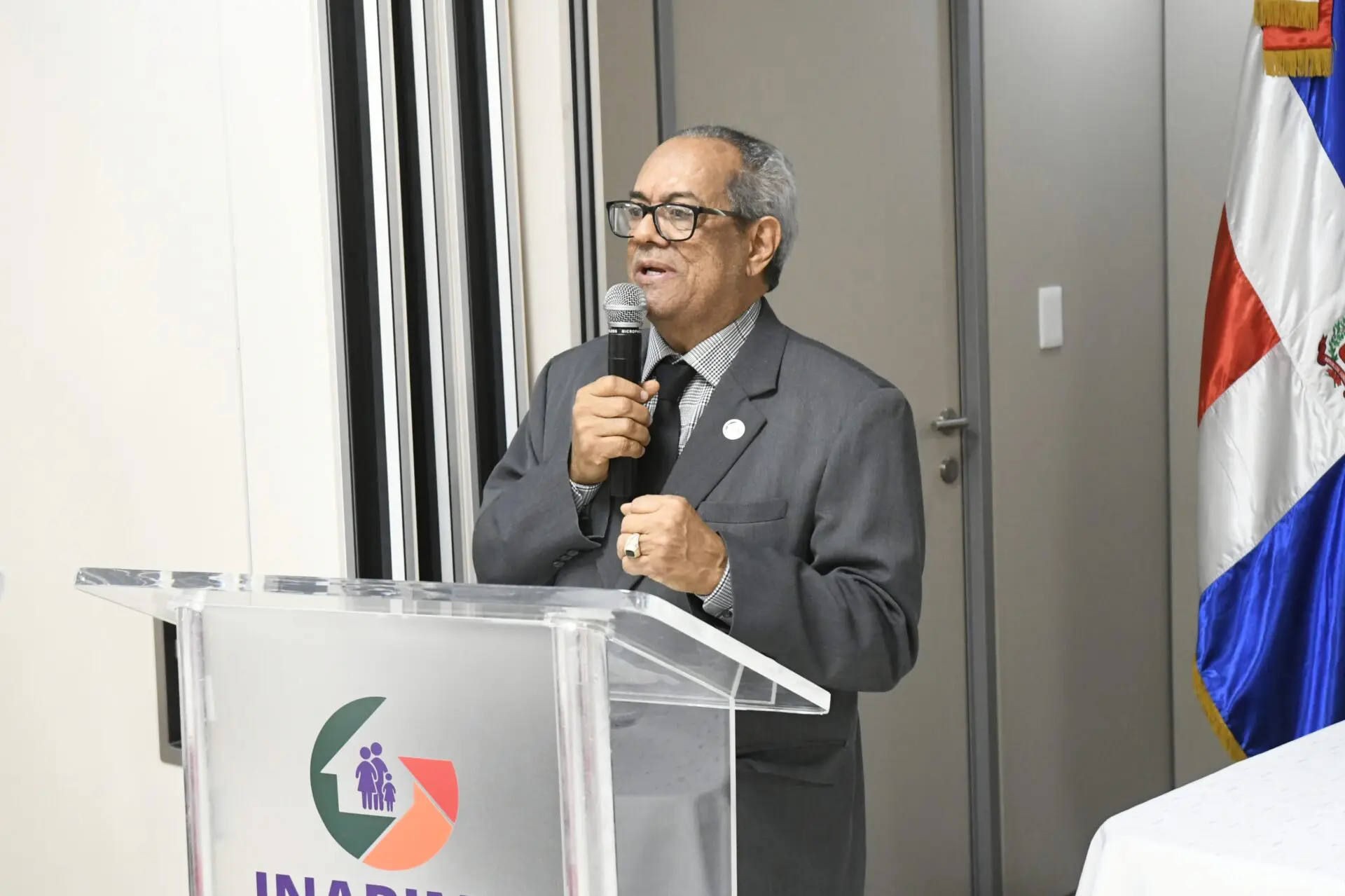 INABIMA entrega más de RD$2,151 millones a maestros