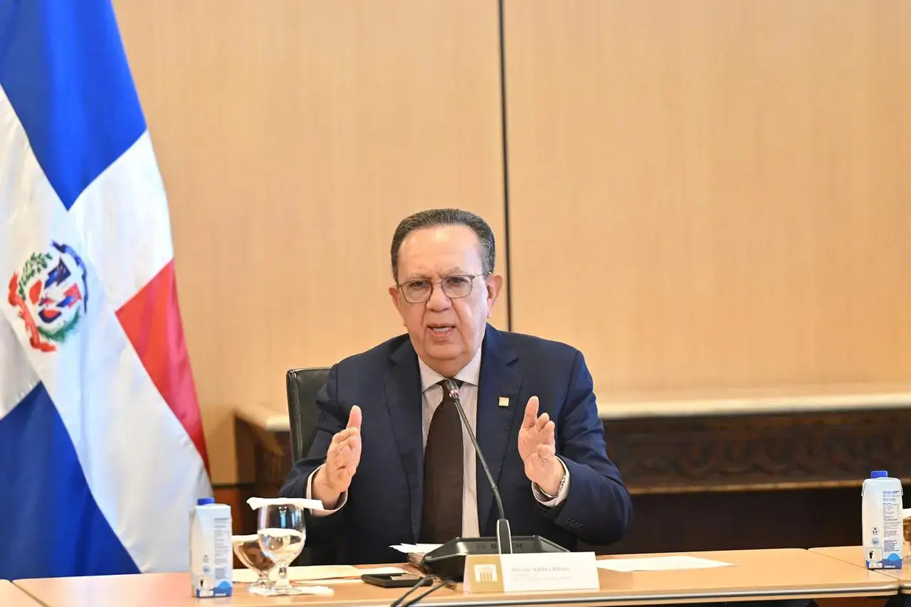 Remesas a RD alcanzarán récord de US$11 mil millones en 2025