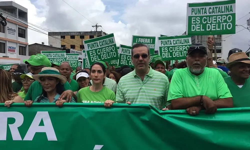 Contrapeso al poder se debilita en cinco años de gobierno del PRM - Periódico elCaribe