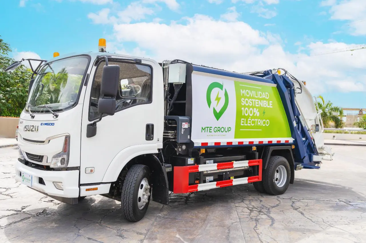 Presentan primer camión compactador 100% eléctrico de la región