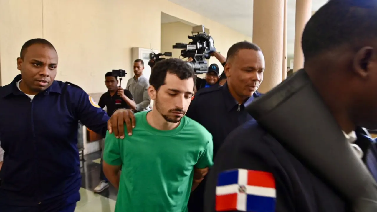 Familia de Pumarol respalda envío a cárcel con área psiquiátrica