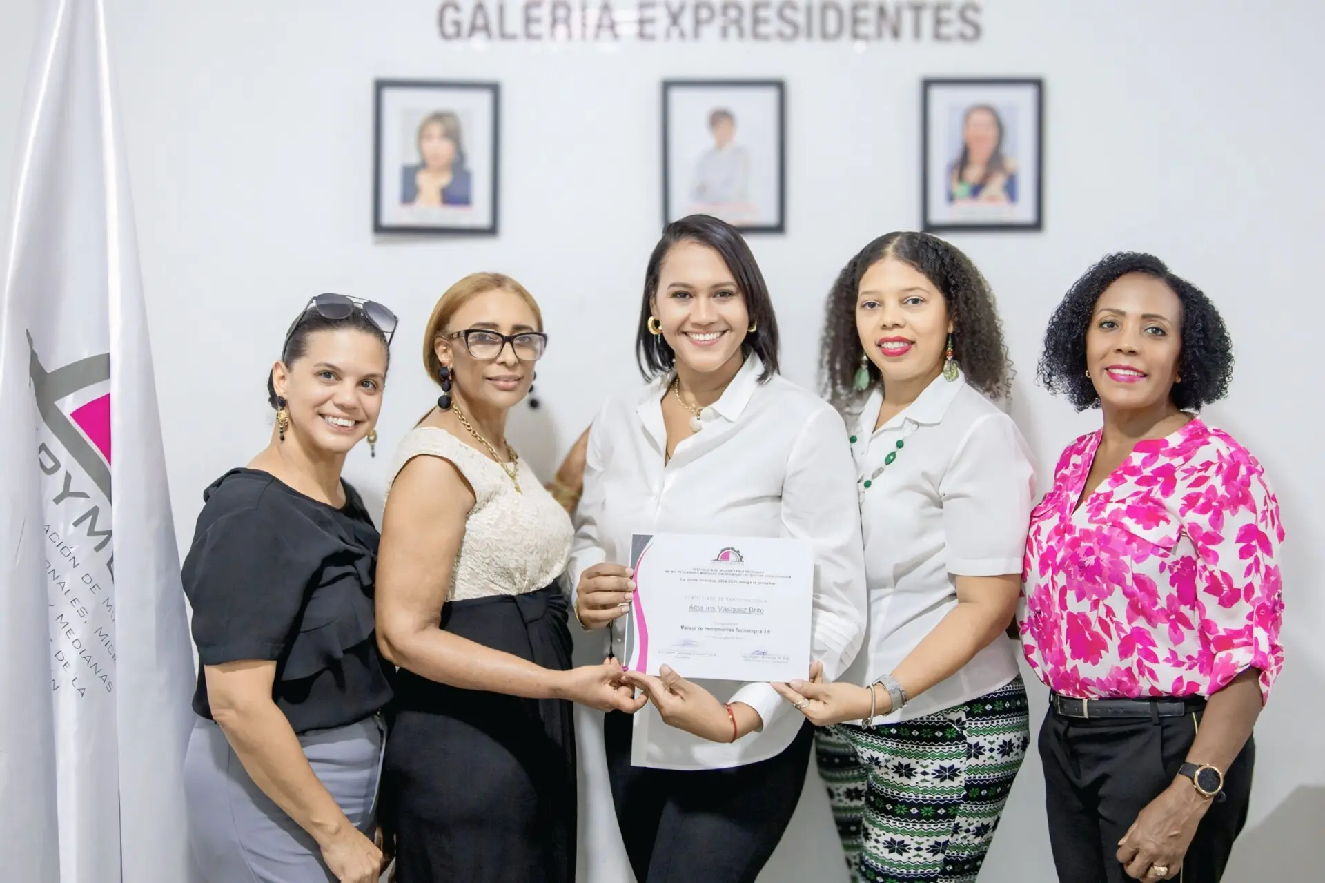 Mupymecon capacita a profesionales del sector construcción