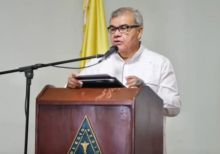 Senén Caba denuncia deterioro de hospitales y privatización
