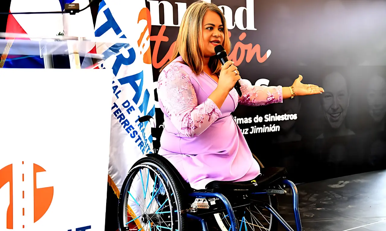 Awilda Melo: "Sigo caminando sin piernas"