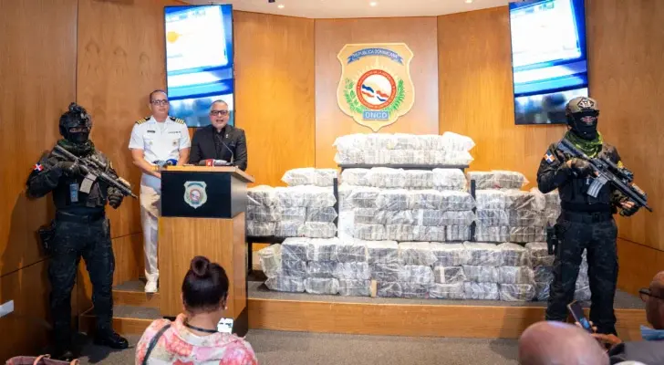 La DNCD atrapa un cargamento de 448 paquetes de cocaína - Periódico ...
