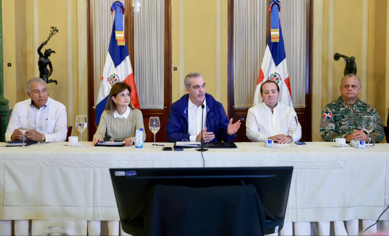 Amplían alerta roja y mantienen suspensión nacional por Melissa