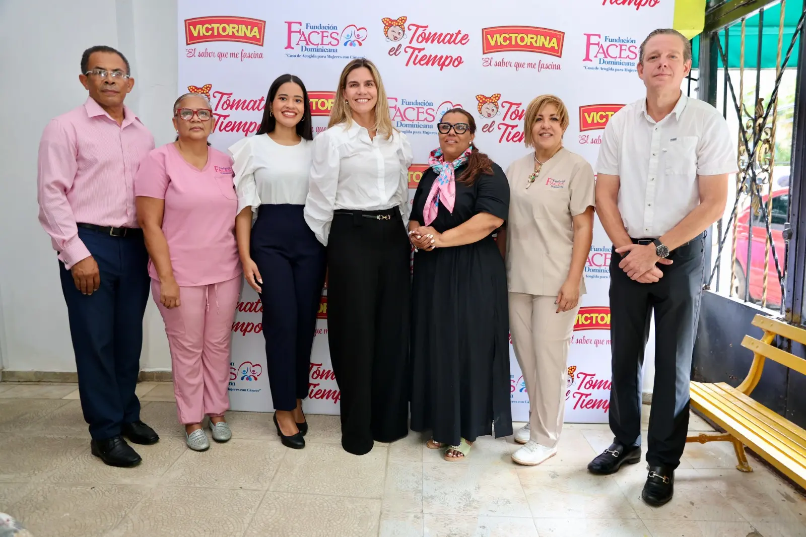 La marca Victorina entrega donación de alimentos