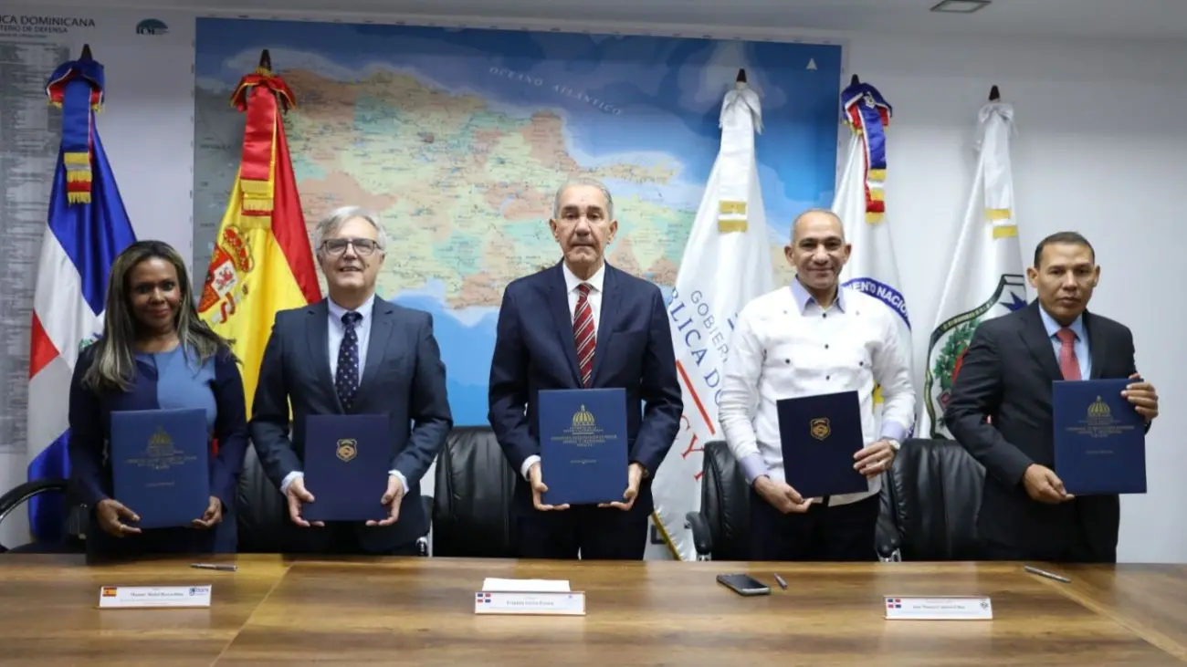 Mescyt, , DNI y SESI firman acuerdo para fortalecer cooperación académica