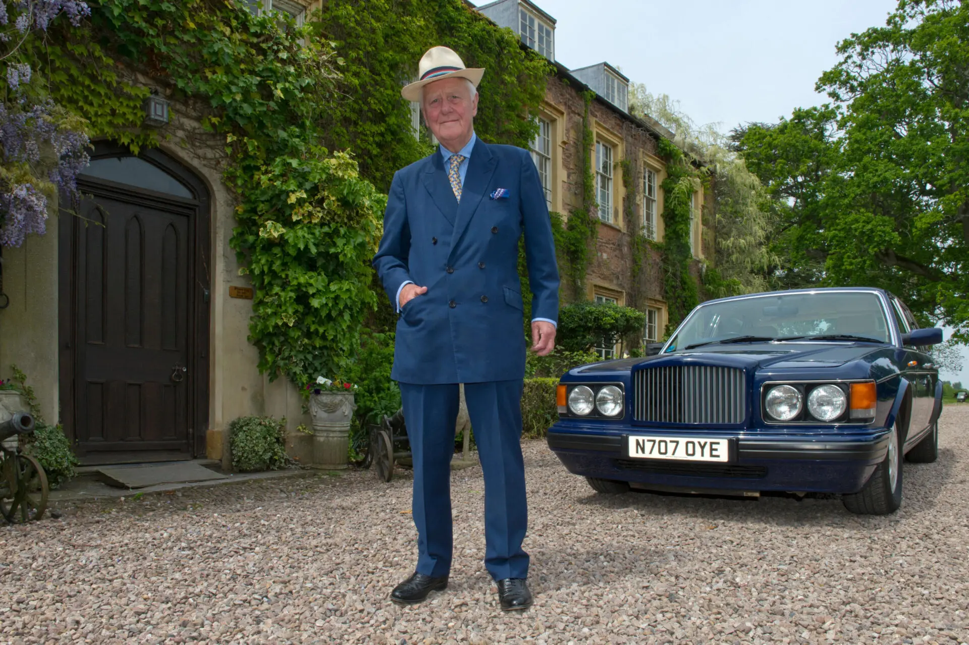 Benjamin Slade busca pareja para tener un heredero