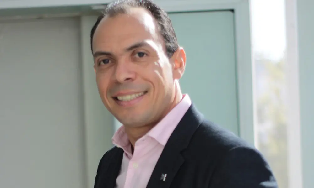 “Ser líder no viene de posición, sino de disposición de servir a los ...