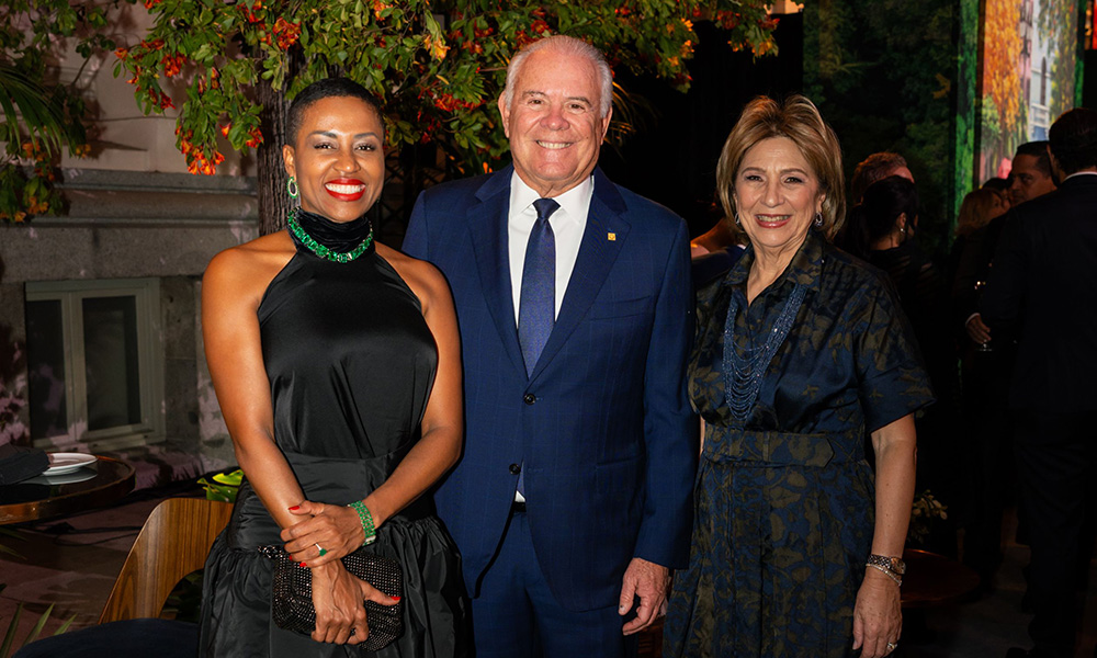 Banco Popular celebra cena de gala en Fitur - Periódico elCaribe